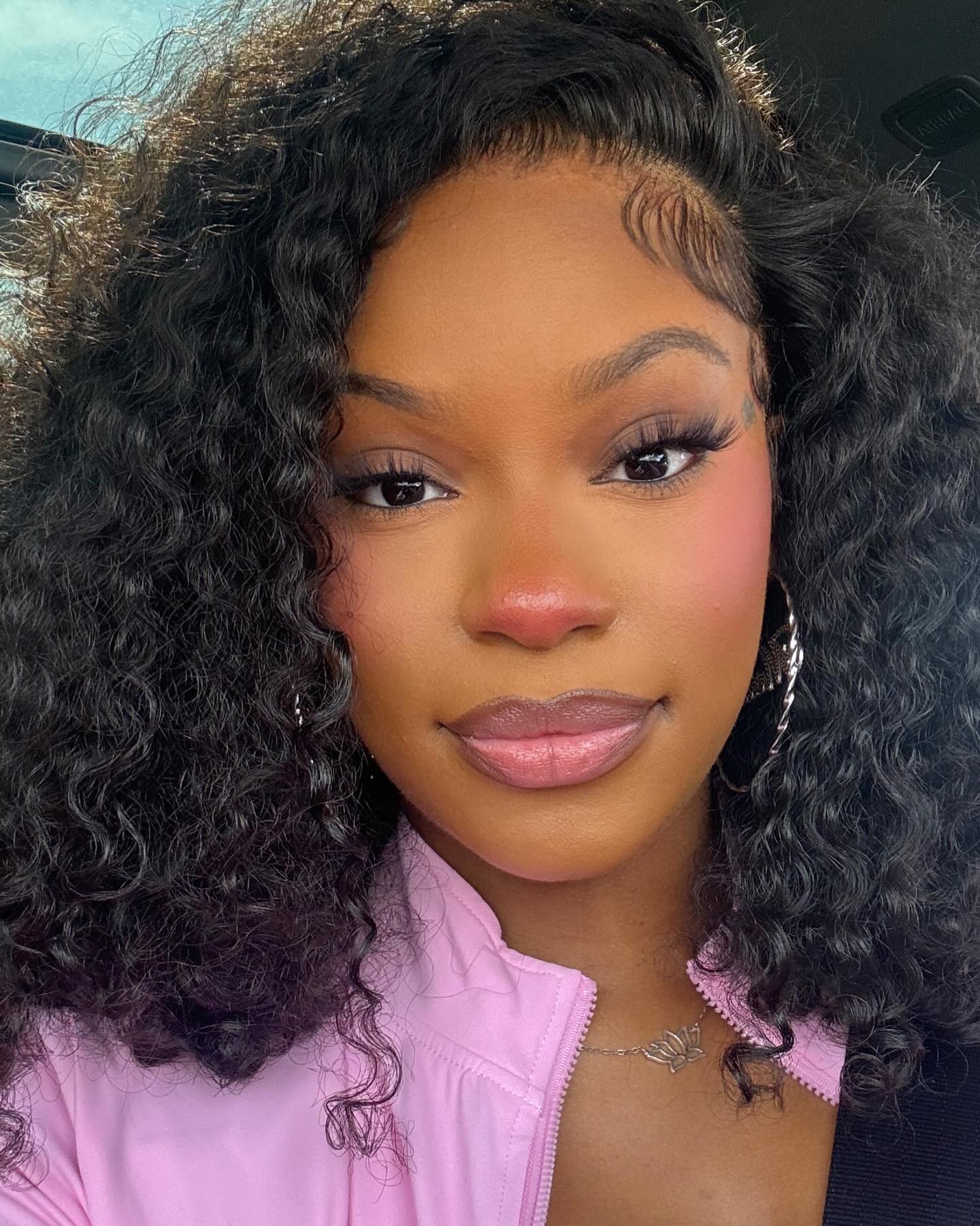 Hire Monaleo to Speak | Get Pricing And Availability | Book Today