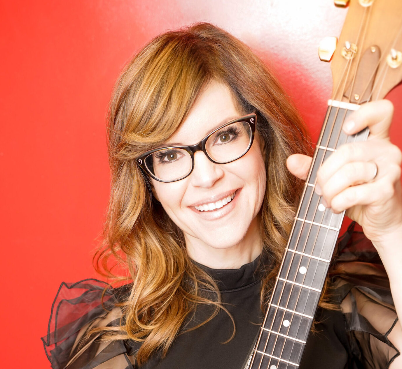 Hire Lisa Loeb to Speak | Get Pricing And Availability | Book Today