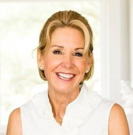 Hire Ann Kulze, M.D. to Speak | Get Pricing And Availability | Book Today