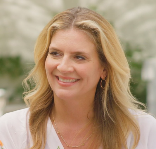 Hire Amanda Freitag to Speak | Get Pricing And Availability | Book Today